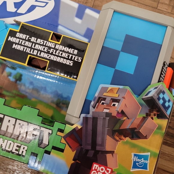 Nerf | Toys | Nerf Minecraft Stormlander Dartblasting Hammer Fires 3 ...